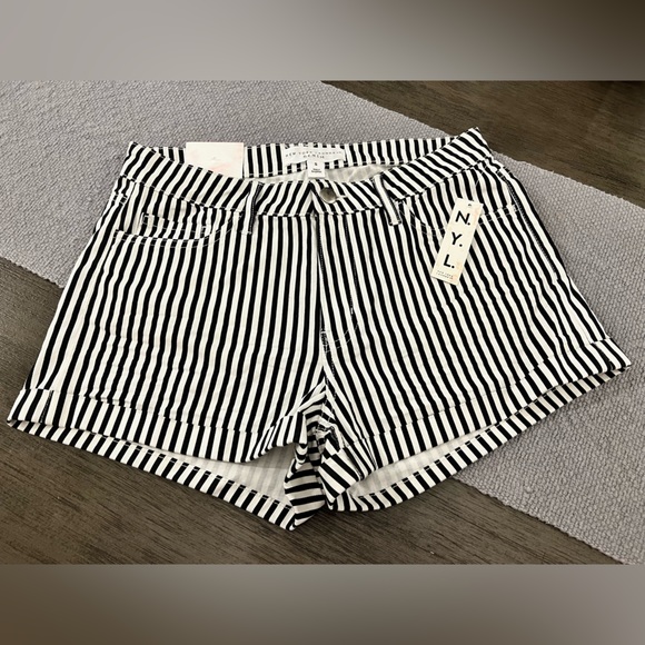 New York Laundry | Shorts | Nwt Nyl New York Laundry Black White ...